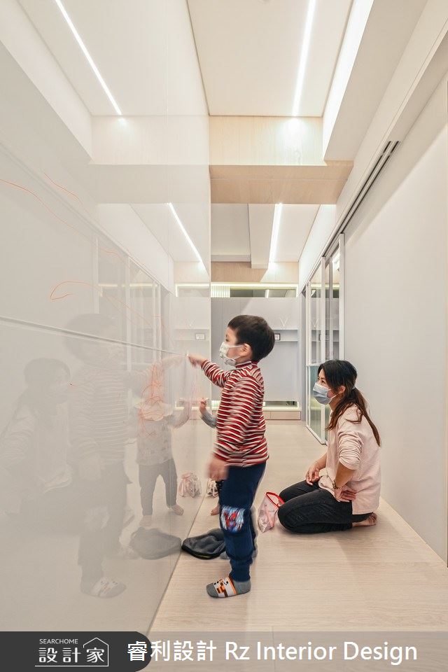 26坪新古屋(10年以下)_混搭風走廊案例圖片_睿利設計_睿利_08.暖言煦馨之11－設計家 Searchome